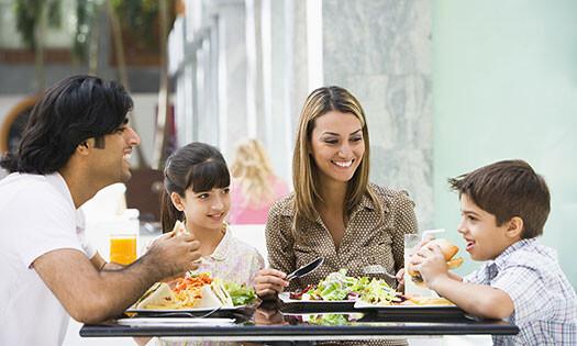 How to choose healthy options when eating out